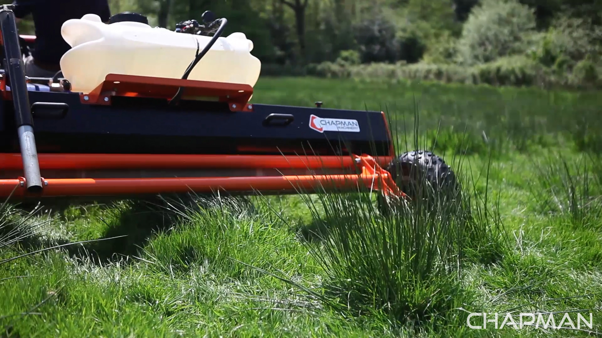 Weed Wiper W240 - Chapman Machinery USA